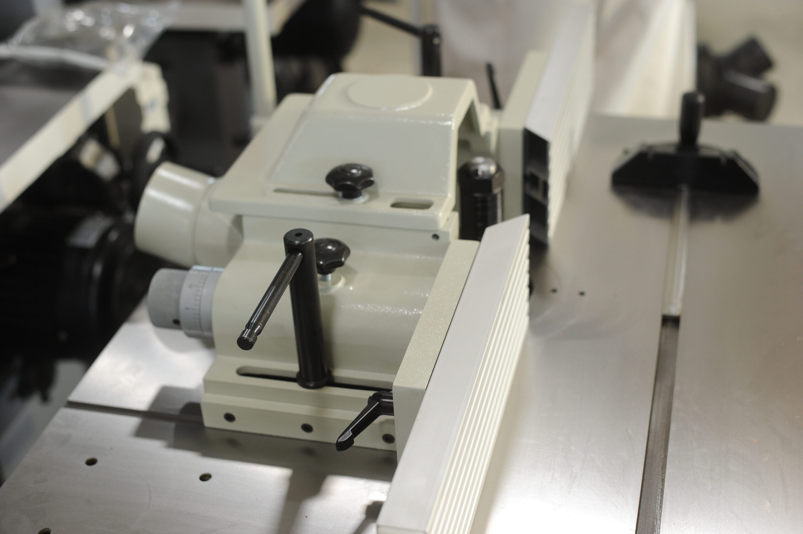 1-1/4" Spindle Shaper - A.W. Machinery