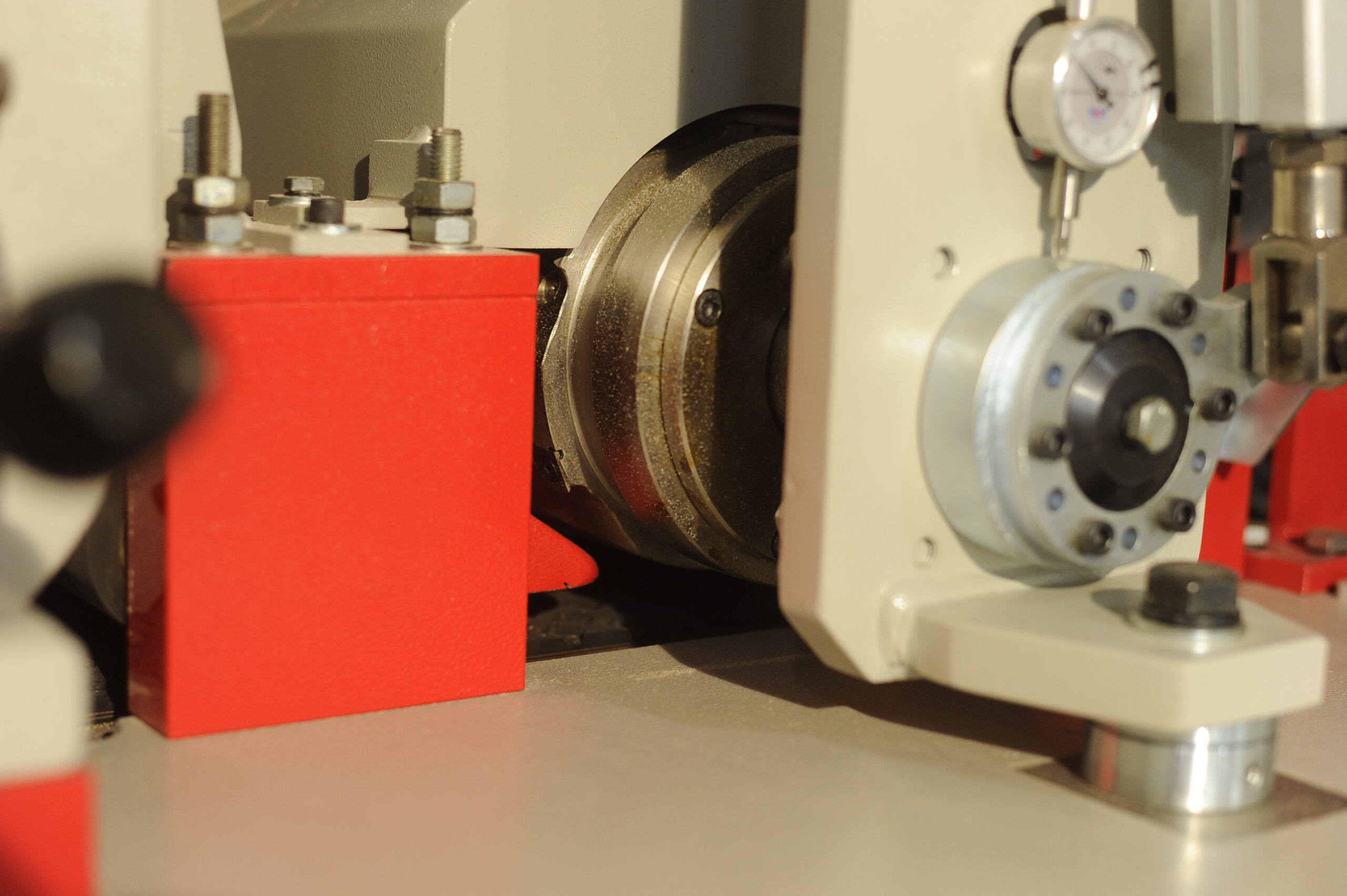 Wide Belt Sander - A.W. Machinery